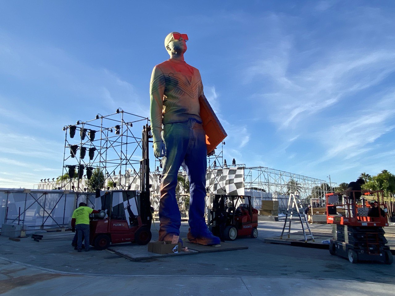 Art Basel Sculpture Rigging & Installation Services Miami